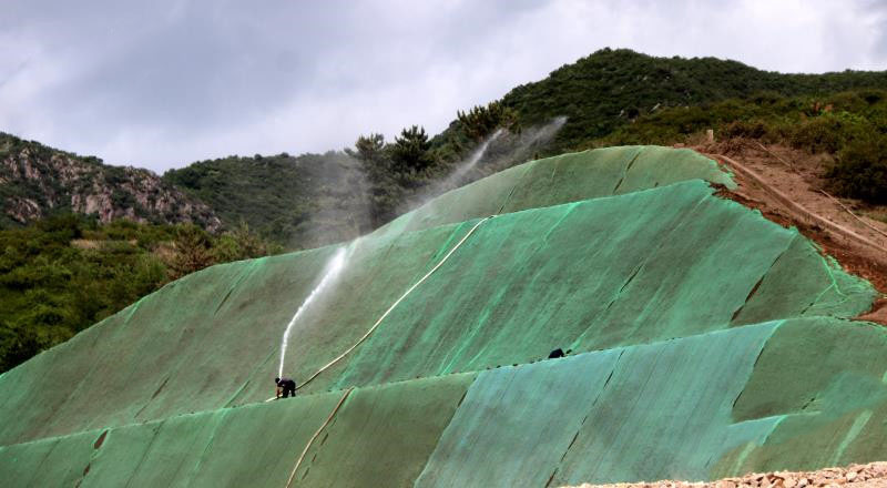 边坡绿化喷播草籽大型客土喷播设备价格 河南景绣绘远生态科技